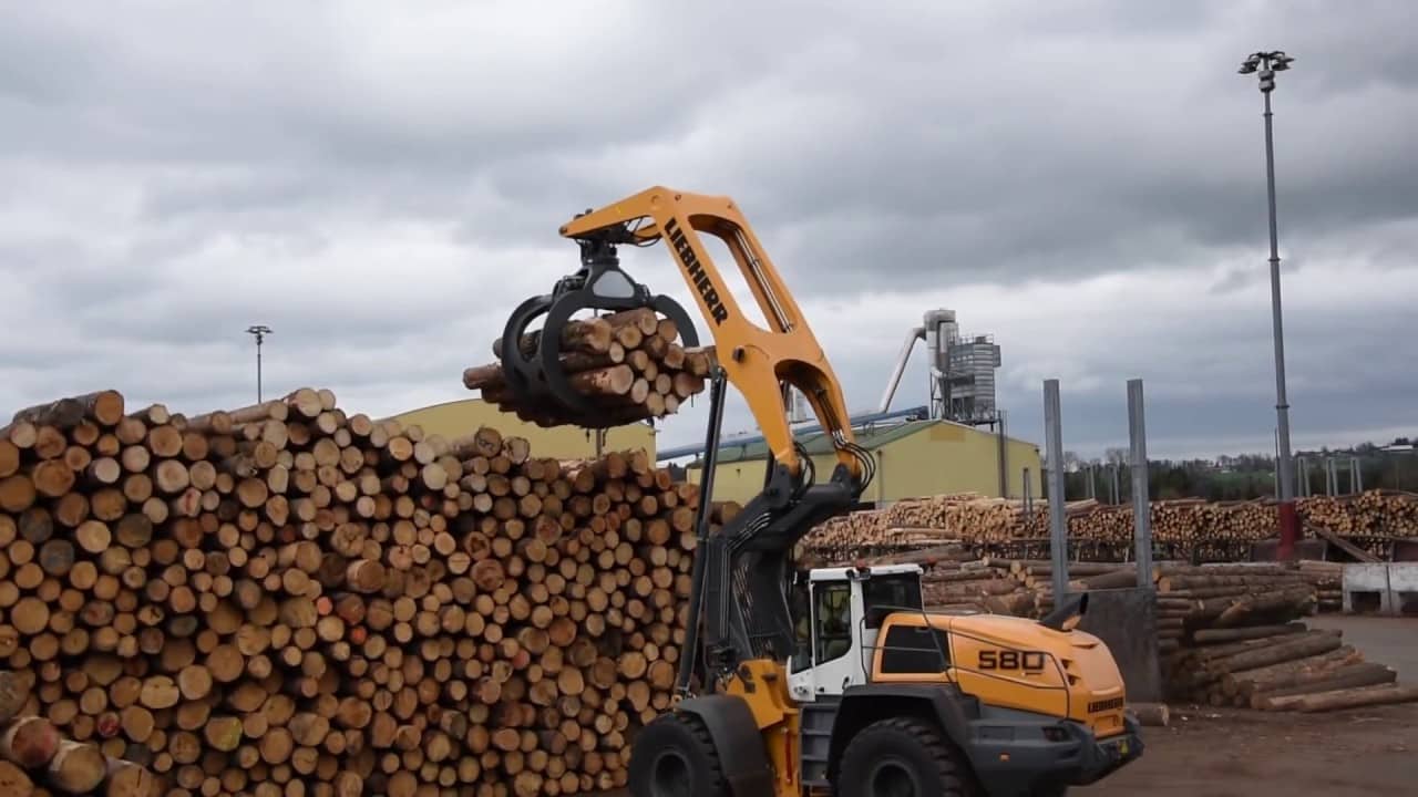 Liebherr : Présentation de la LogHandler L 580 XPower pour le transport ...